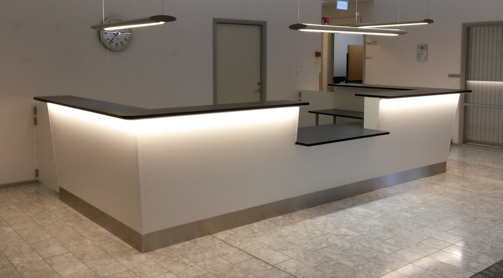 Receptionsdiskar - Mellbloms Snickeri AB